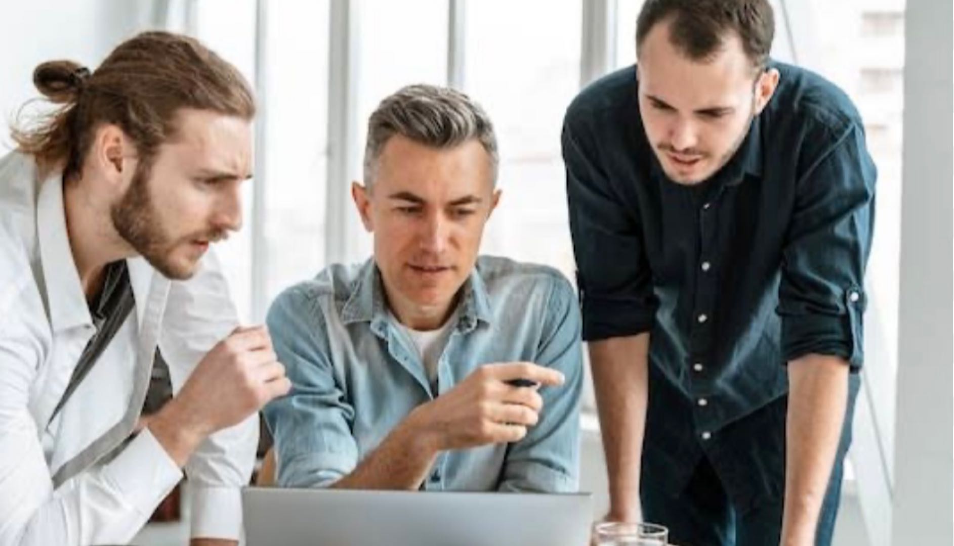 How To Build A Dedicated Software Development Team: A Guide | RocketDevs